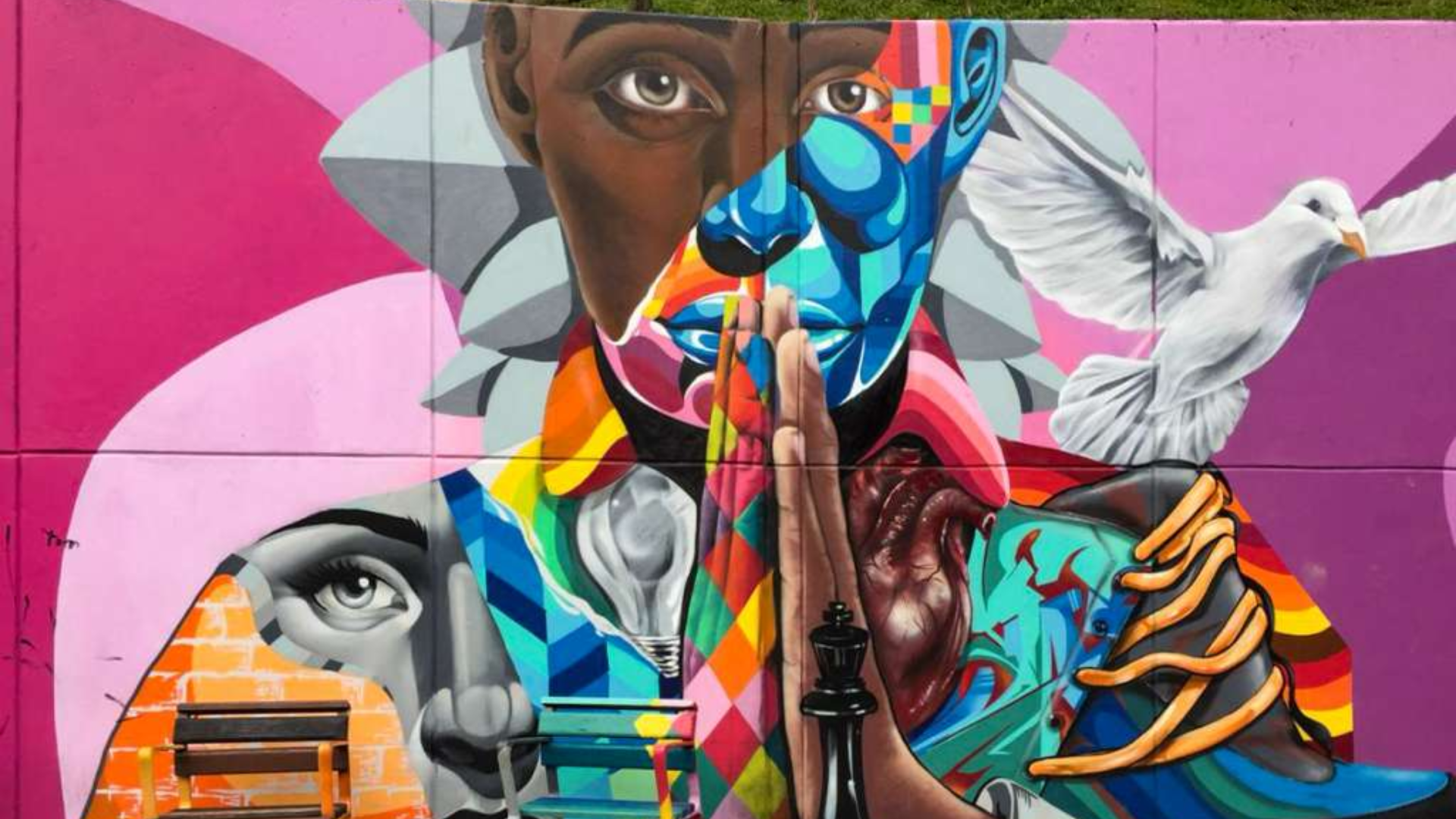Brilliant Comuna 13 Graffiti Tour 2026